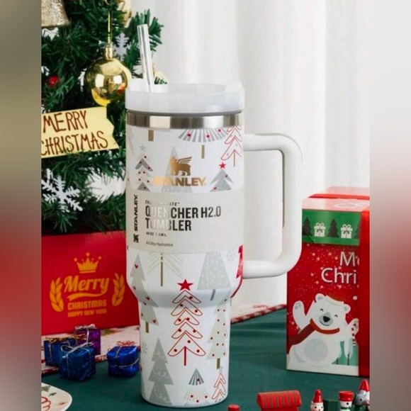 Stanley | Dining | Stanley Holiday Tumbler | Poshmark
